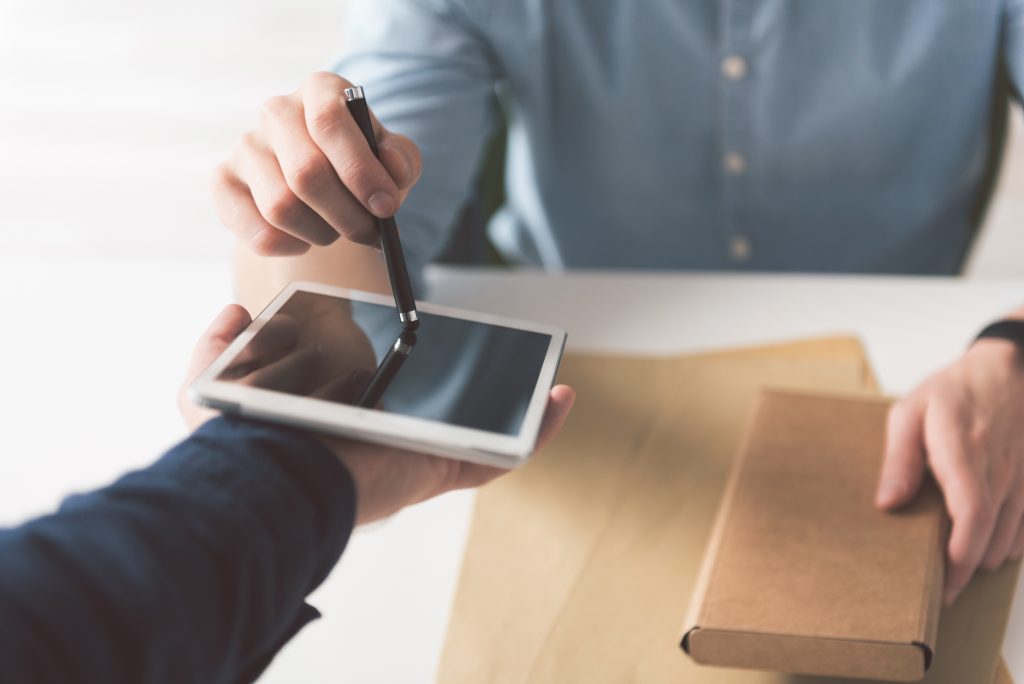Advantages of Electronic Signatures for Businesses - Tap&Sign